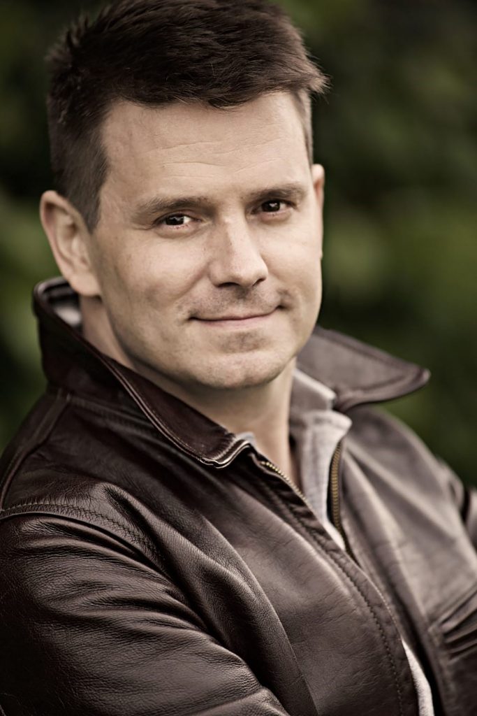 Joshua Whitener - Winfried Hofinger